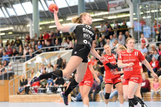 Meike Becker u19 Nationalspielerin unterschreibt bei der OLSTA GmbH ...